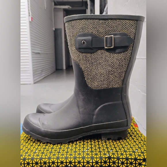 chooka | Shoes | Chooka Black And Brown Herringbone Womens Boots | Poshmark